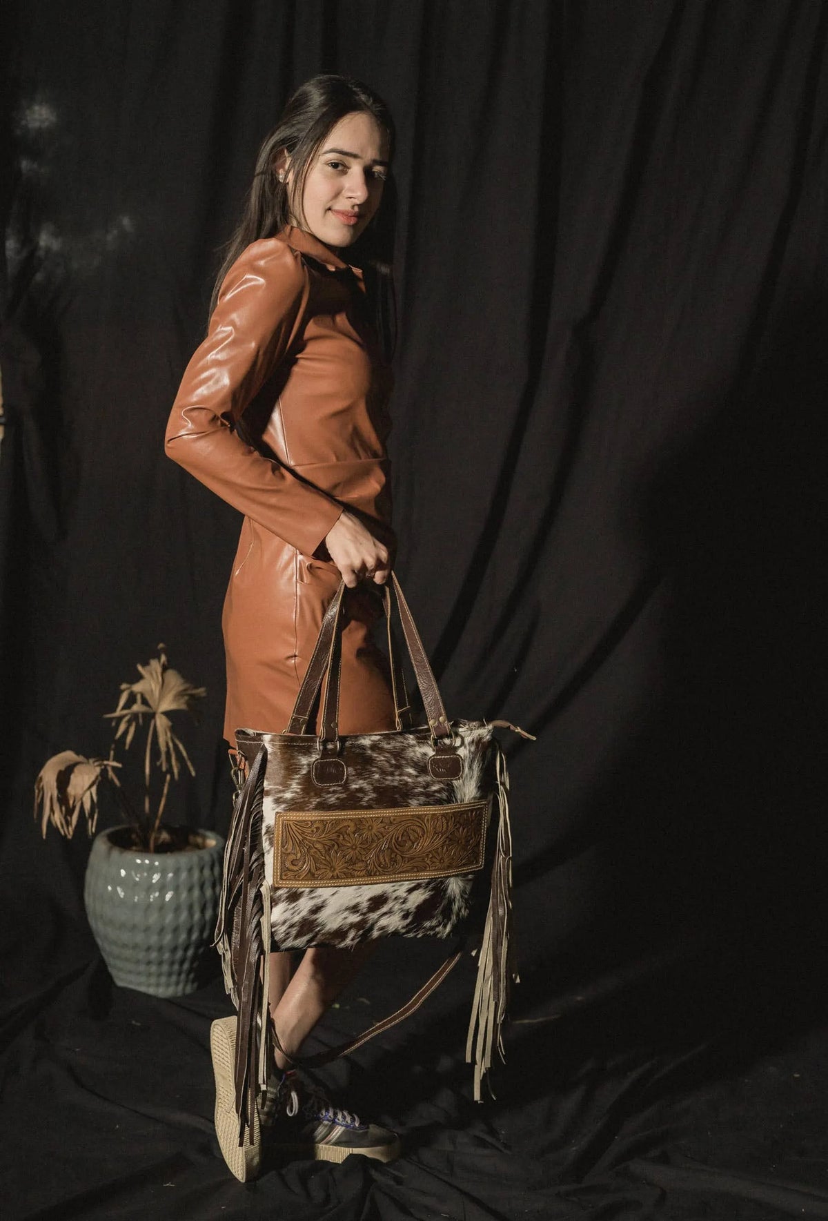Frito Messenger Bag – Virventures