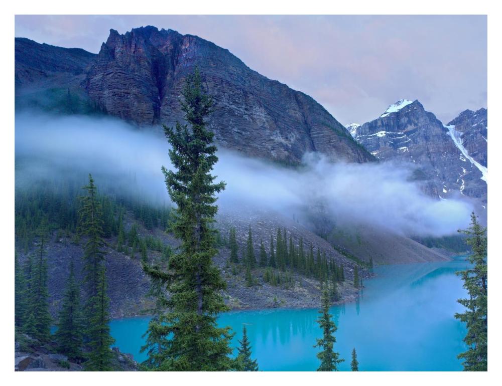 Moraine Lake In The Valley Of Ten Peaks, Banff National Park, Alberta ...